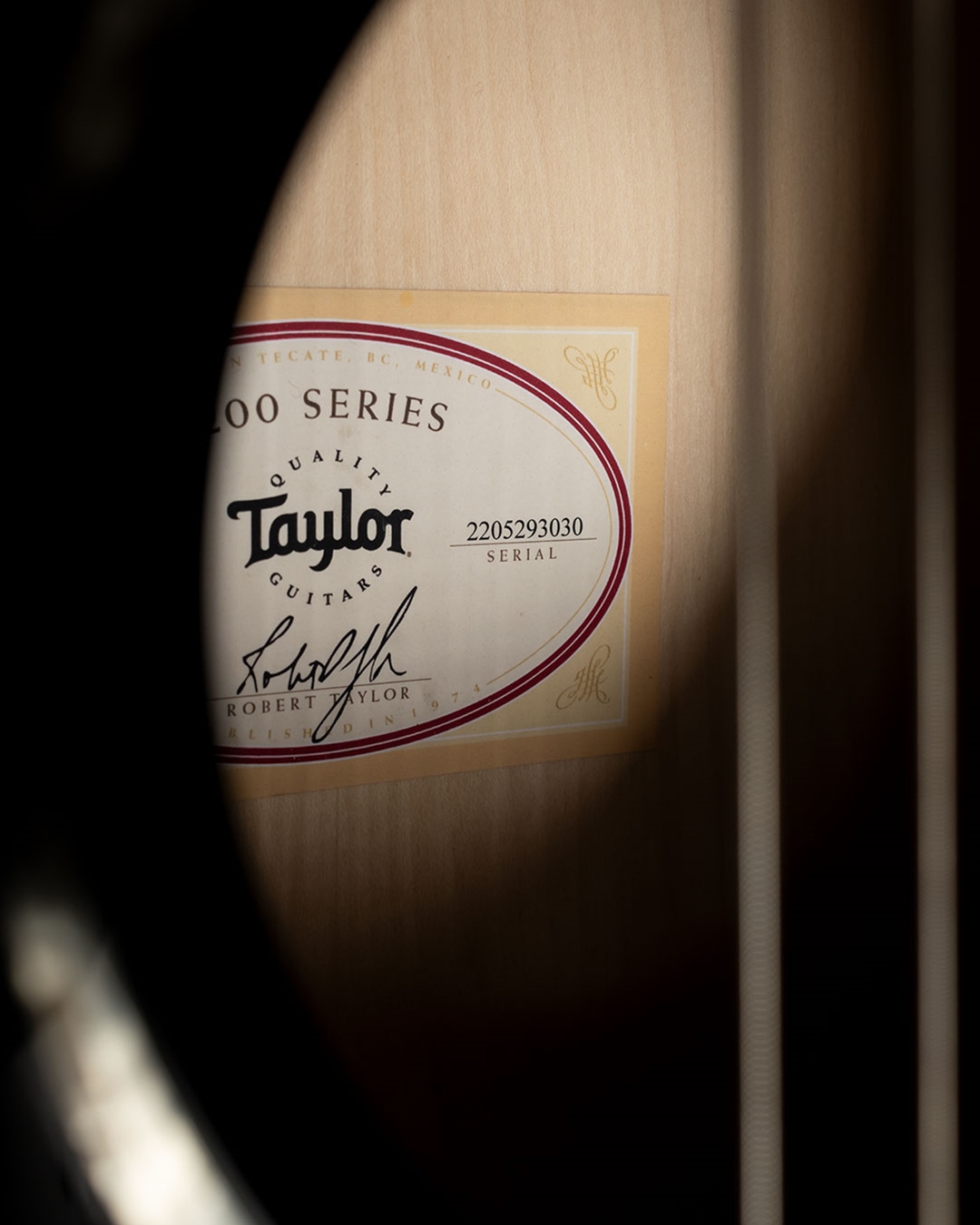 Taylor 214ce-N BLK DLX Special Edition - Black